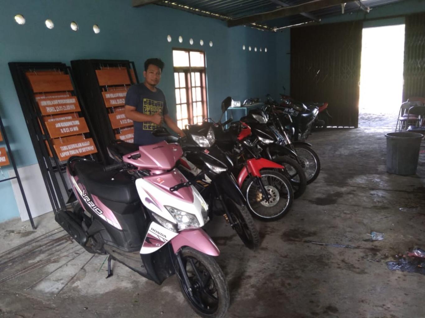 Pratik Perbengkelan Motor Roda 2 - Website Kalurahan Triwidadi